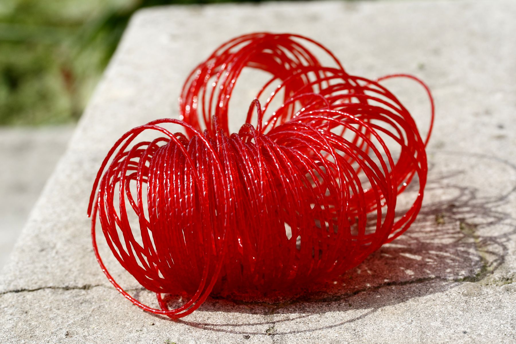 Guide pratique : Remplacez facilement le fil de votre débroussailleuse ...