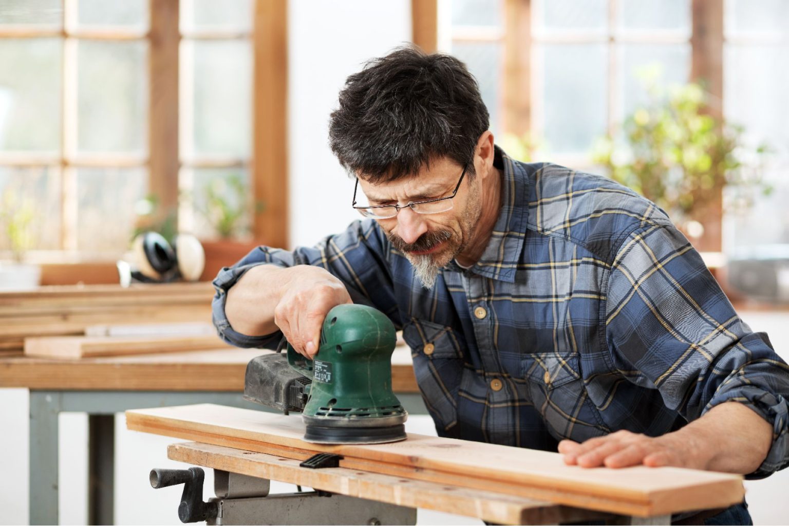Guide pratique du ponçage de meubles en bois : astuces et conseils d'un ...