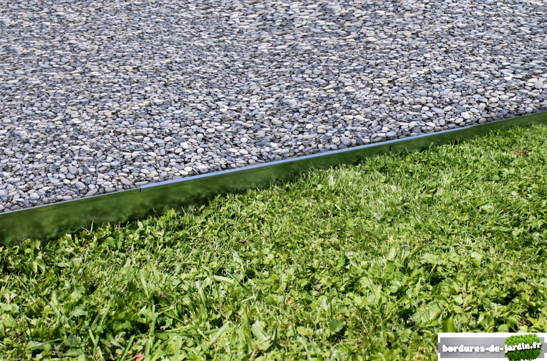 Transformez votre allée en gravier stabilisé avec style grâce à nos ...