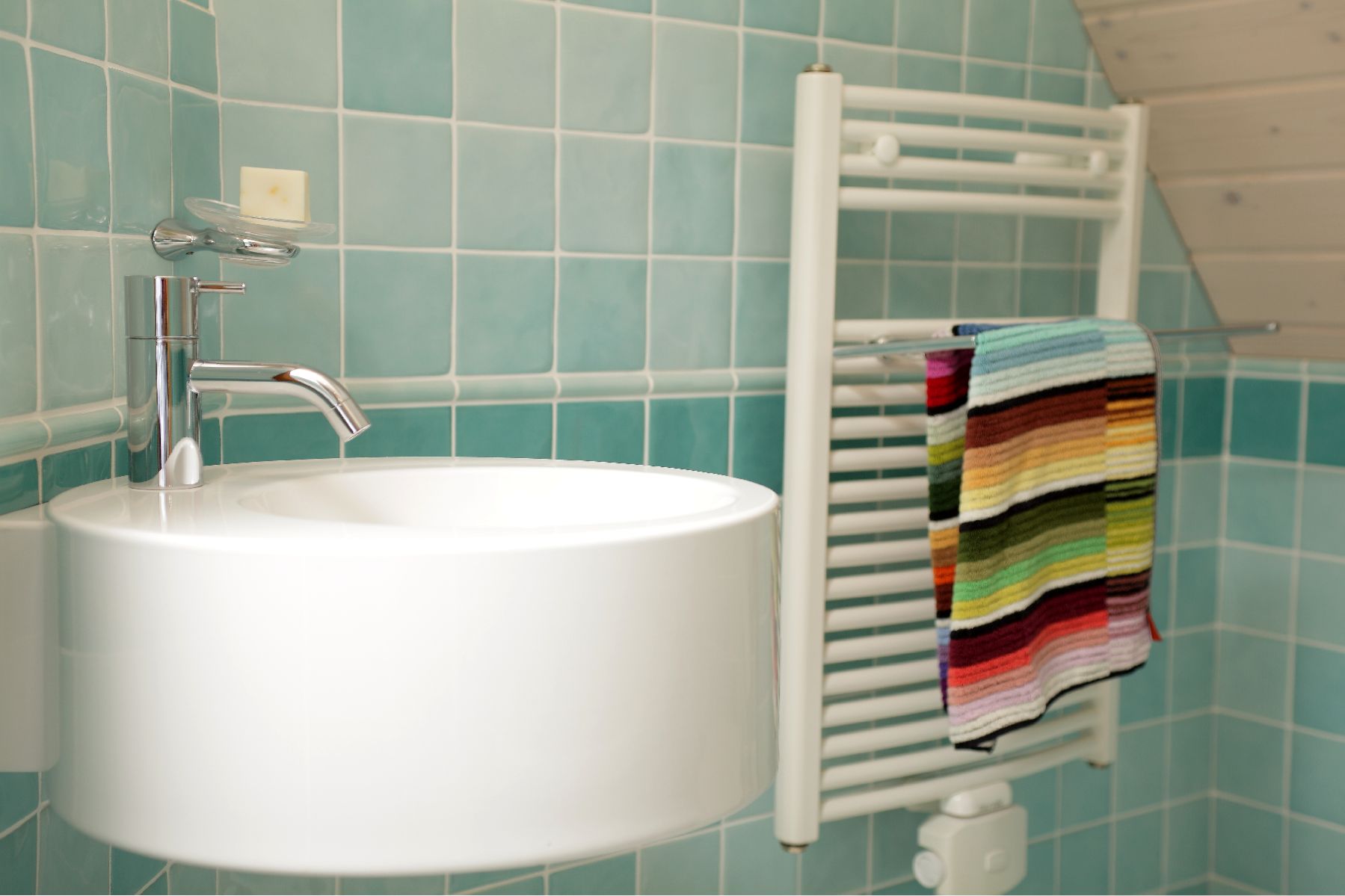 Optez pour un sèche-serviettes avec soufflerie : 5 raisons essentielles ...